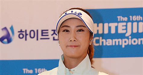 하늘색 원피스 패션 퀸 김하늘 프로