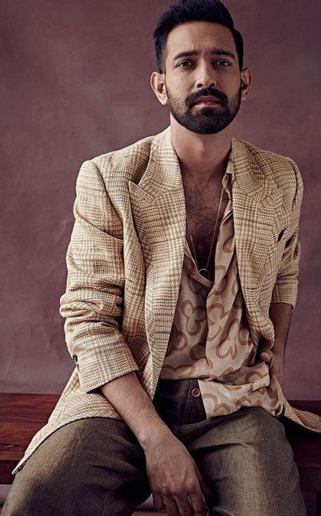 विक्रांत मैसी ही नहीं इन सेलेब्स ने भी करियर के पीक पर छोड़ा बॉलीवुड लिस्ट के नाम कर देंगे हैरान