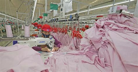 Đơn Hàng Tăng Nhưng Thiếu Lao động Khó Khăn Bủa Vây Ngành Dệt May Da