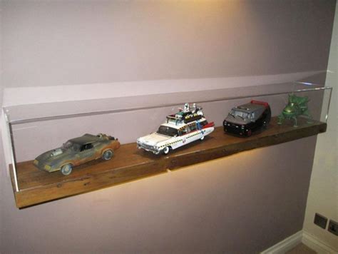 Splendid DIY Display Cases Design To Make A Cozy Room