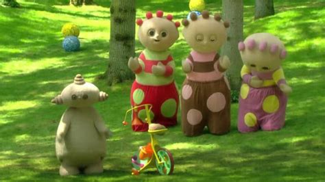 Watch In The Night Garden S01e18 Quiet Please Tombliboos Ud Wants To Sing Free Tv Shows