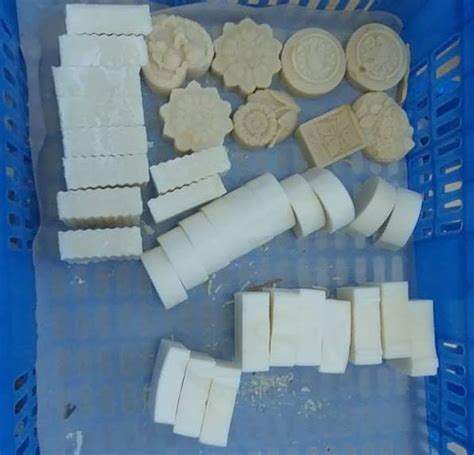 關麗珊 為小讀者創作要留意用字，例如《公主的內在美》寫給讀小一至小三的讀者，第一篇小說原名〈小貔貅〉，主編