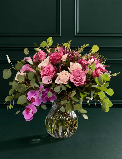 Luxury Pink Rose And Orchid Bouquet Flower Market Mands