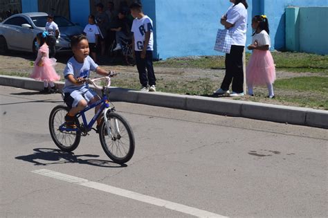 🚴‍♀️🚴‍♀️ХҮҮХДИЙН БАЯРЫН ҮЙЛ АЖИЛЛАГАА УРАЛДААНТ ТЭМЦЭЭНЭЭР ҮРГЭЛЖИЛЖ БАЙНА