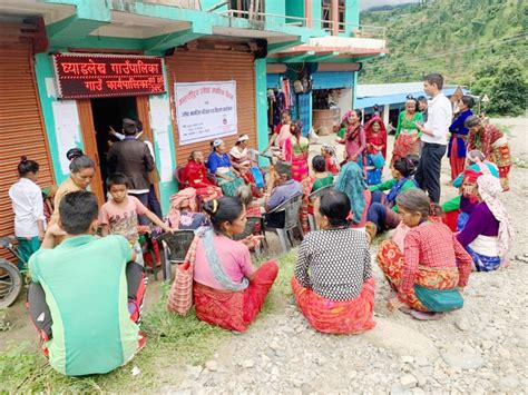 अन्तराष्ट्रिय जेष्ठ नागरिक दिवसको अवसरमा जेष्ठ नागरिक परिचय पत्र वितरण