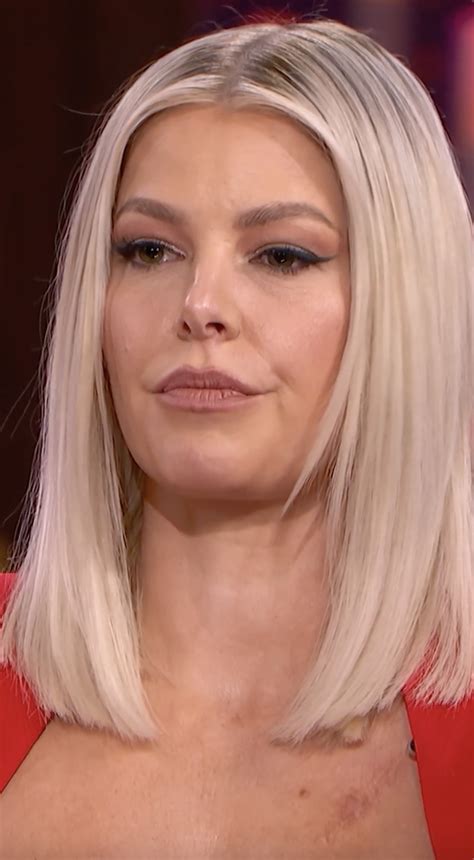 Vanderpump Rules Ariana Madix Gives Raquel Leviss An Icy Glare In New