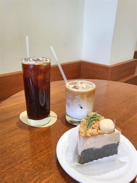 송도 트리플스트리트 카페 따뜻한 느낌의 디저트 카페 여백 네이버 블로그