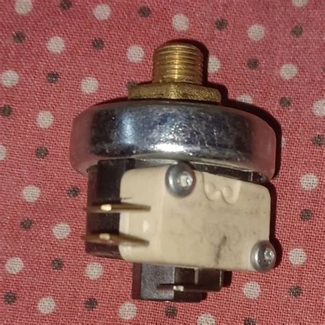 Ips Pressure Switch At Best Price In New Delhi By Pooja Enterprises