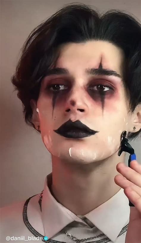 Épinglé Sur Makes Idée Maquillage Halloween Homme Maquillage Et