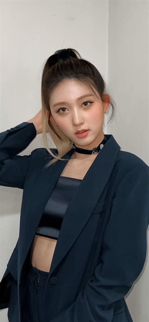 Gaeul Ive Oldest Member Kpop Girls Group Fan