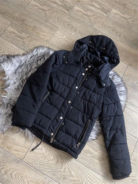 Куртка — ціна 350 грн у каталозі Куртки Купити жіночі речі за доступною ціною на Шафі Україна