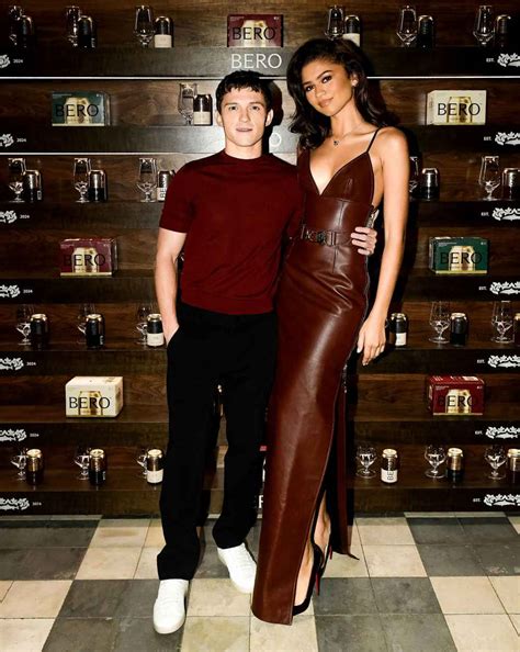 Zendaya Y Tom Holland La Pareja Hot Del Momento Está Aquí Para