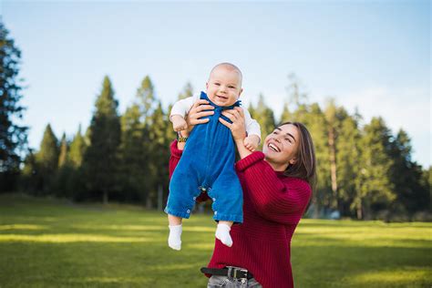 24 Mothers Day Photo Ideas To Try In 2025