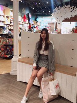 Cindy Zhang A Model From United States Model Management