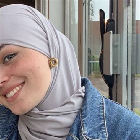 Cheïma Prof De Maths à Montereau Fault Yonne 15€ H 1 Avis 10