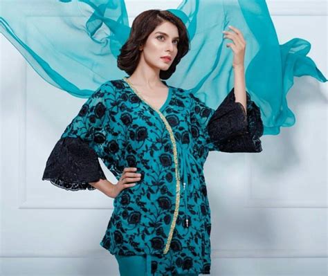 Saeeda Imtiaz Biography Height And Life Story Super Stars Bio