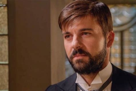 Jordi Coll Chi è Tomas” De La Promessa” Lo Abbiamo Già Visto In Unaltra Soap Iconica
