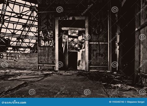 Broken Elevator In An Abandoned High Rise Building Royalty Free Stock