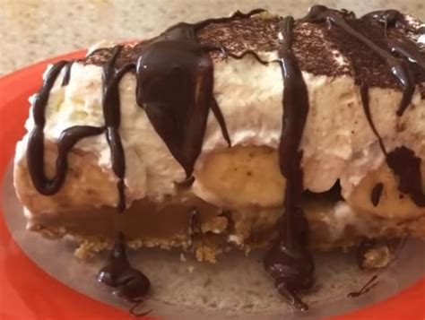 Рецепта за бисквитена торта с банани кондензирано мляко и сметана кулинарно бг