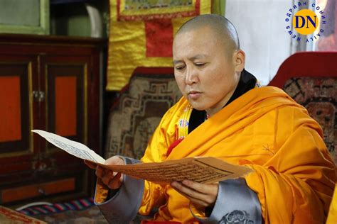 Тэргүүн их хамба лам Д Жавзандорж Аз жаргалыг оюун санааны сэтгэлийн мухраасаа бий болгохын