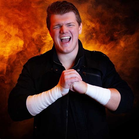 Noah Gabriel Noah Gabriel Added A New Photo