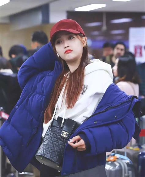 为什么中国女人穿红色好看？看完这篇给你答案！ 搜狐大视野 搜狐新闻