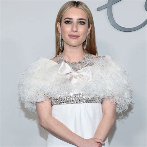 Julia Roberts Niece Emma Roberts Showcases Her Incredibly Large