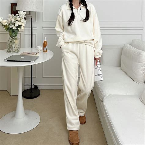 음오아예 Set 르벨 소프트 골덴 코듀로이 기모 반집업 아노락 맨투맨 후리스 세미와이드and조거팬츠 겨울 트레이닝 셋업4color 세트가격 추가요금 X