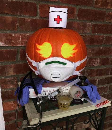 Nurse Pumpkin Carving