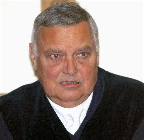 Missbrauch Der Rätselhafte Fall Pascal Und Die Tosa Klause Bilder