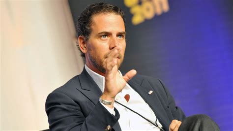 Хънтър Байдън кътал голи снимки на момиченца Новини бг