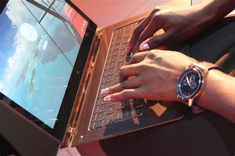 Meet The Eva Longoria Of Laptops The Hp Spectre Tech Girl