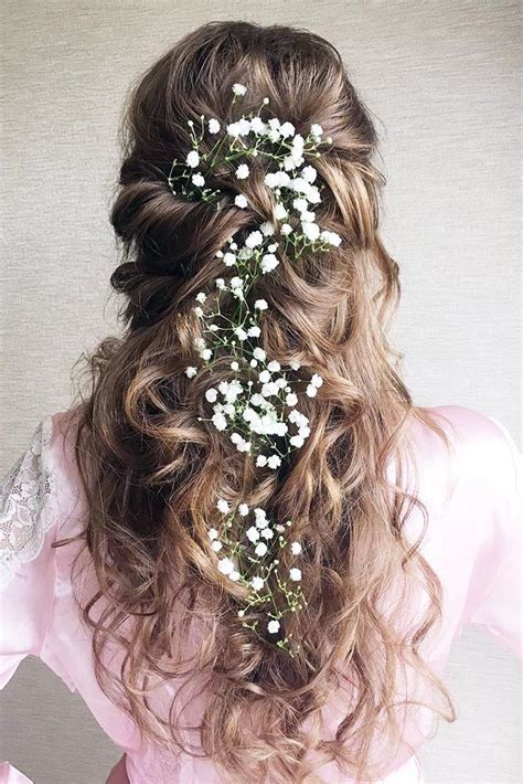 Prom Hairstyles With Flowers