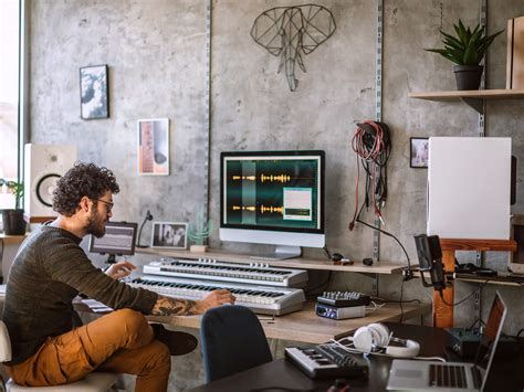 Beginners Guide Buying Your First Hardware Synthesizer