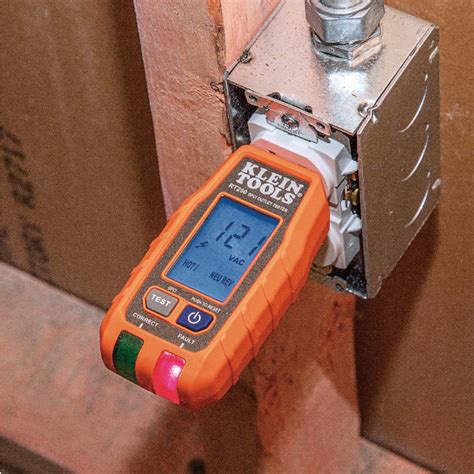 Klein Rt250 Lcd Gfci Receptacle Tester Bc Fasteners And Tools