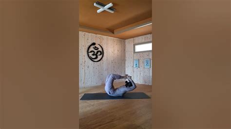 하타요가라자카포타사나파단구쉬타다누라사나간다베룬다까지 Youtube