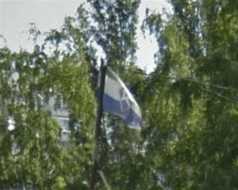 Found This Flag While Playing Geoguessr Its In Russia Anyone Know What This Flag Is Kinda
