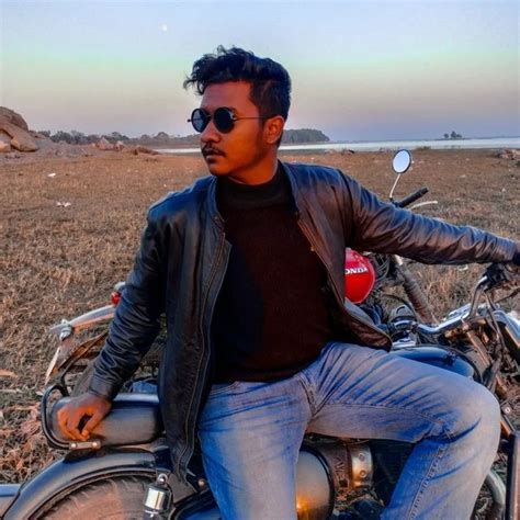 Candy Eye Threads Say More