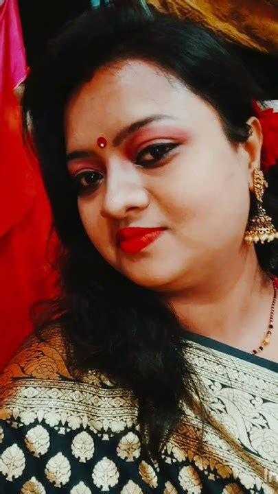 Dhakay Sharee Pore Toke Lagche Beutiful Sharee Tey Nari Shorts Youtubeshorts Viralshorts Youtube