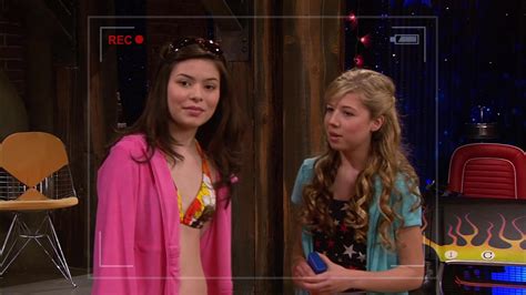 Picture Of Miranda Cosgrove In Icarly Ti U Teen Idols You