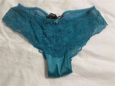 Little Sisters Panties From Her Bedroom Check My Profile To See Her Pic Scrolller