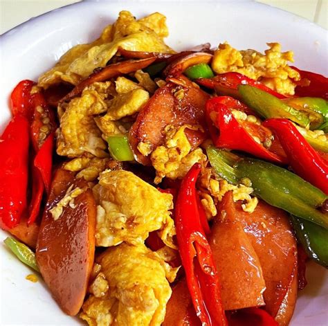 太香了！鸡蛋火腿肠怎么炒好吃，3分钟轻松搞定，再也不担心孩子挑食了 说明书网