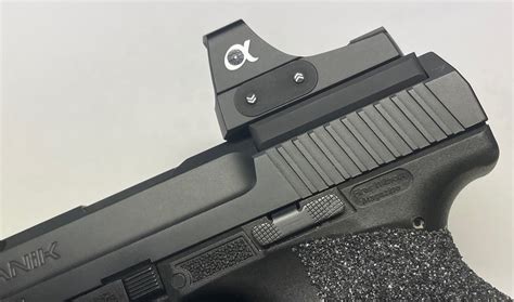 Red Dot Mounting Screws — 71 Creative