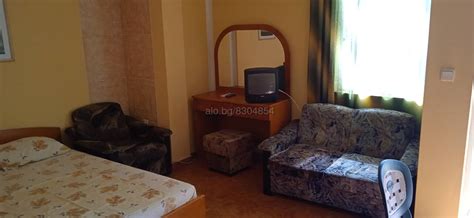 Несебър Дава се под наем Тристаен апартамент под наем 105 квм