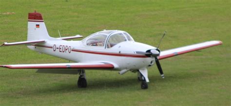 무료 이미지 차량 경비행기 모델 항공기 단일체 지구의 분위기 프로펠러 구동 항공기 초경량 항공 무선 조종 항공기 세스나 185 세스나 150 세스 나