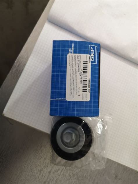 VKM65054 Паразитный / ведущий ролик, поликлиновой ремень SKF | Запчасти ...