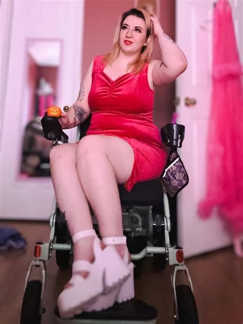 Loving My Saggy Boobs 27f Rbodypositive