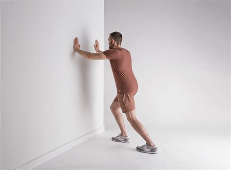 How To Do A Soleus Stretch Tips And Recommended Variations