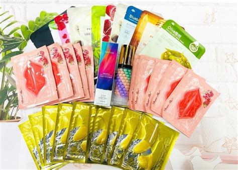 Набор подарочный 1 патчи для губ 10шт 2 патчи для глаз 10шт 3 маски тканевые 10шт