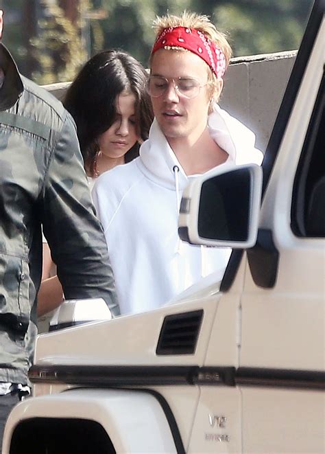 Justin Bieber Selena Gomez Enjoy Church Outing Together Celebrities